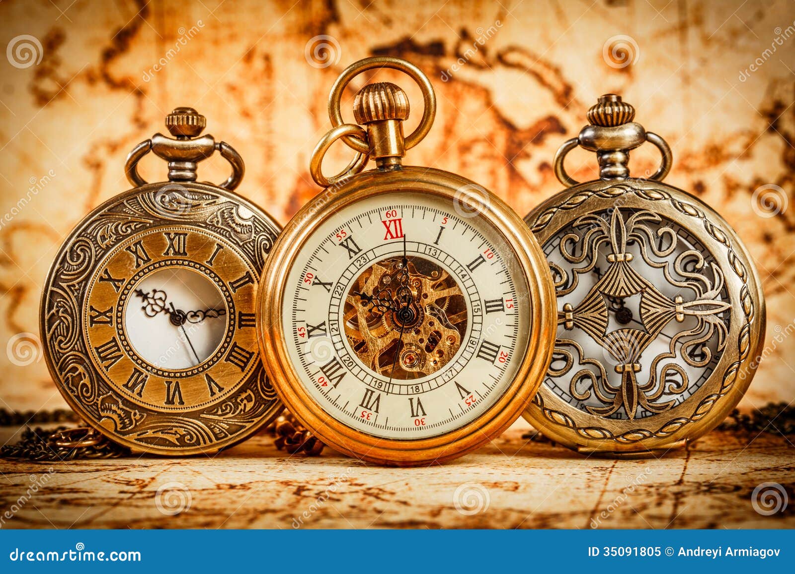 Reloj De Bolsillo Del Vintage Imagen de archivo - Imagen de nostalgia ...