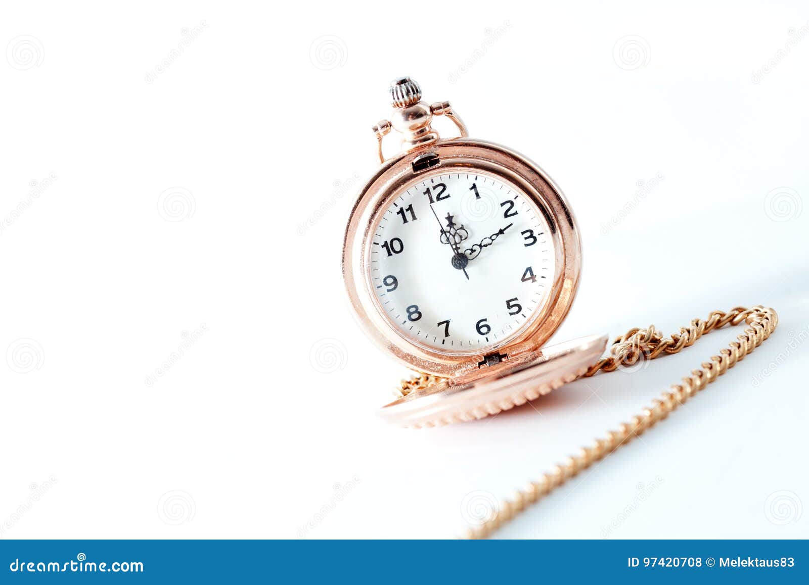 Reloj en blanco foto de archivo. Imagen de estilo, selectivo - 97420708