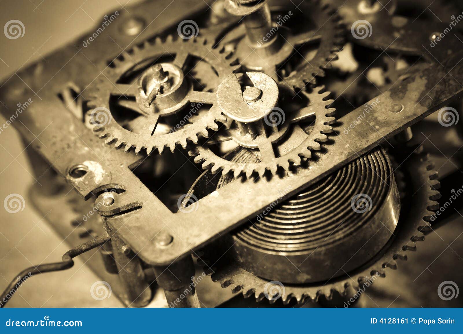 Reloj interior imagen de archivo. Imagen de piezas, joyas - 4128161