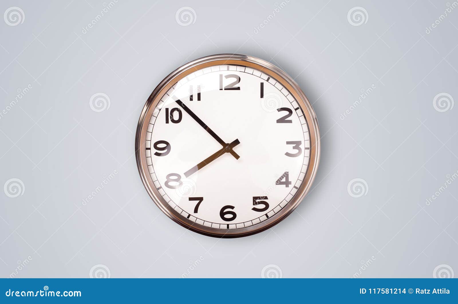 Reloj Moderno Con Horas Y Minutos Foto de archivo - Imagen de marcar ...