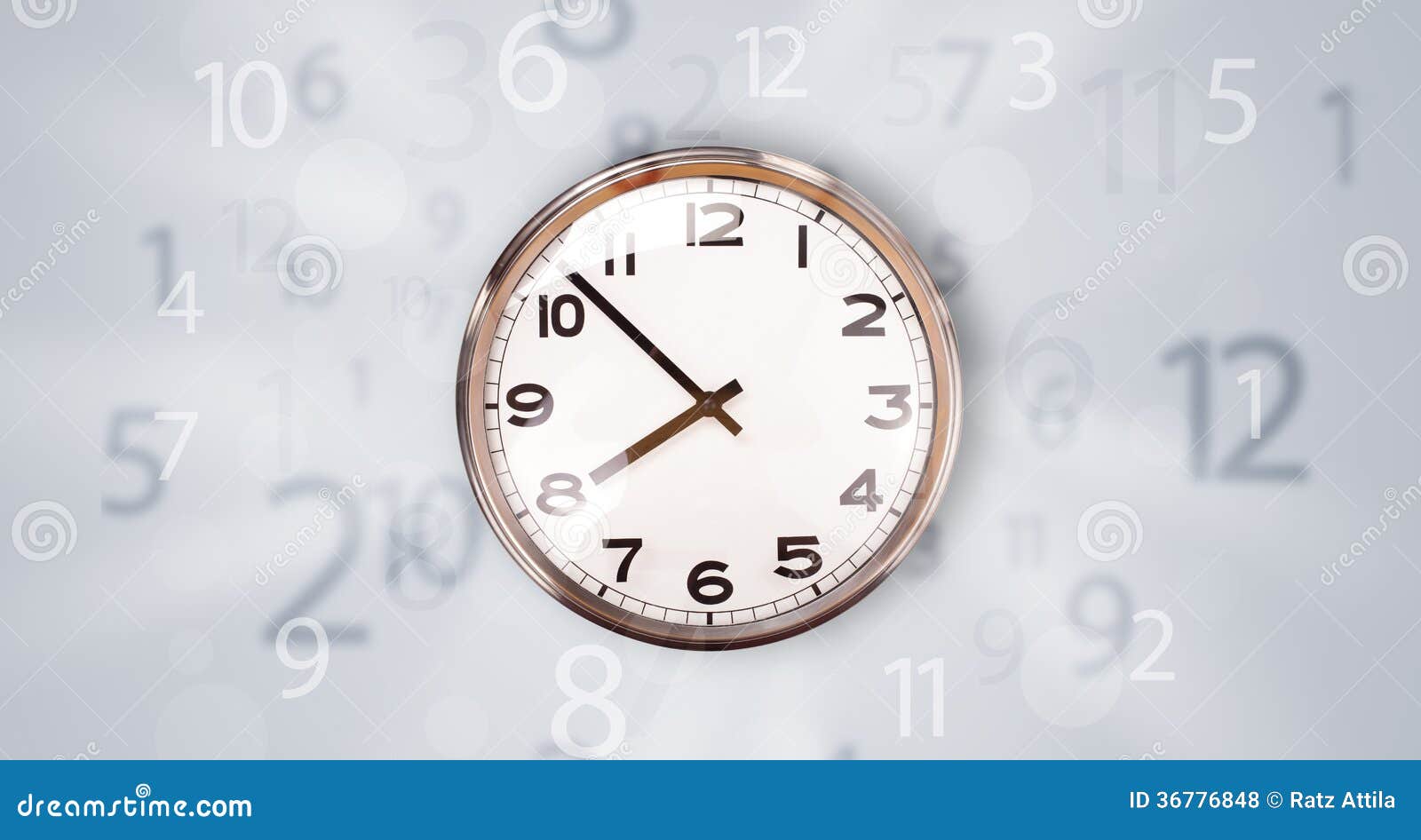 Reloj Moderno Con Los Números Que Salen Foto de archivo - Imagen de ...