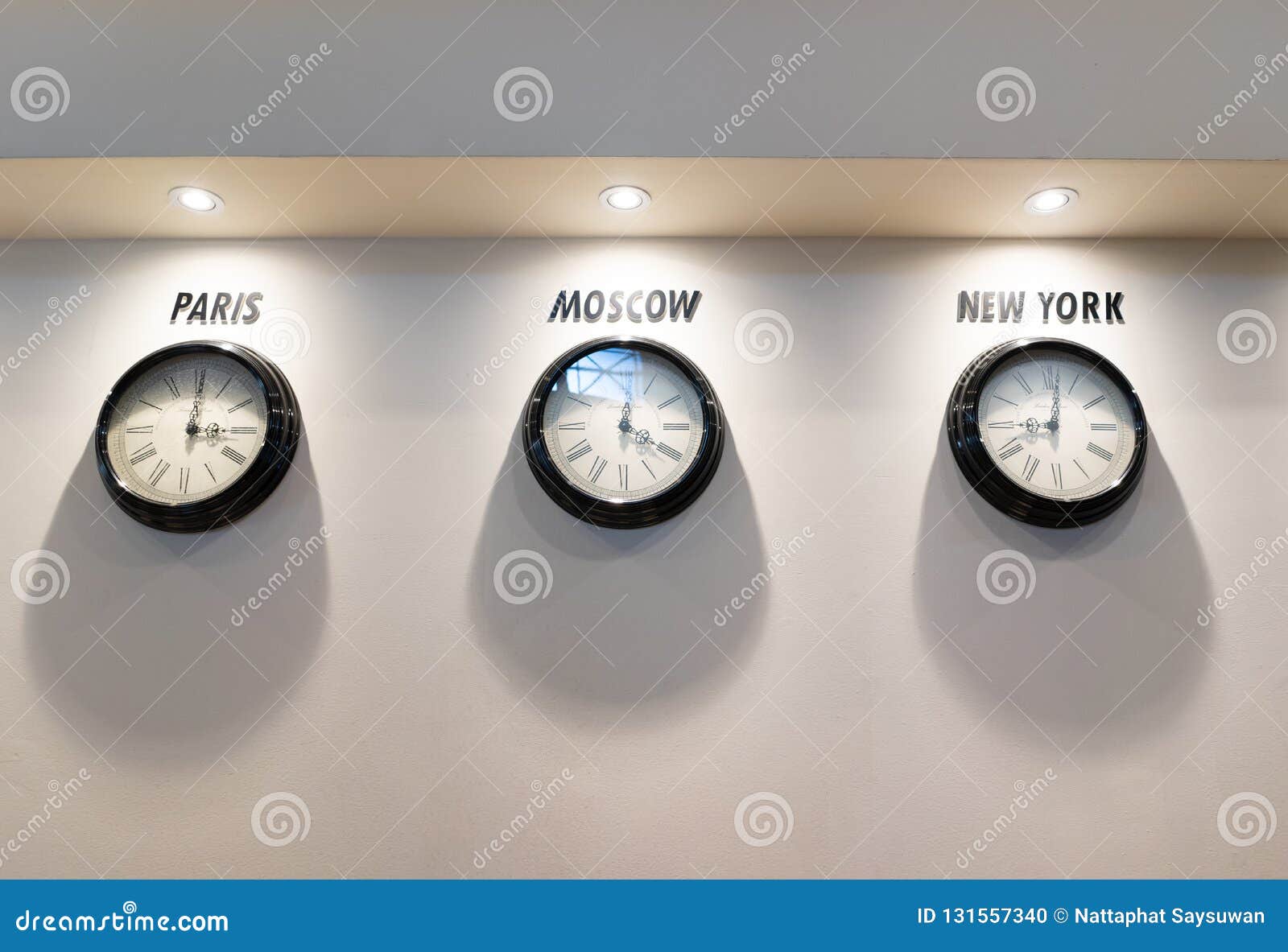 Reloj mundial foto de archivo. Imagen de beijing, sydney - 131557340