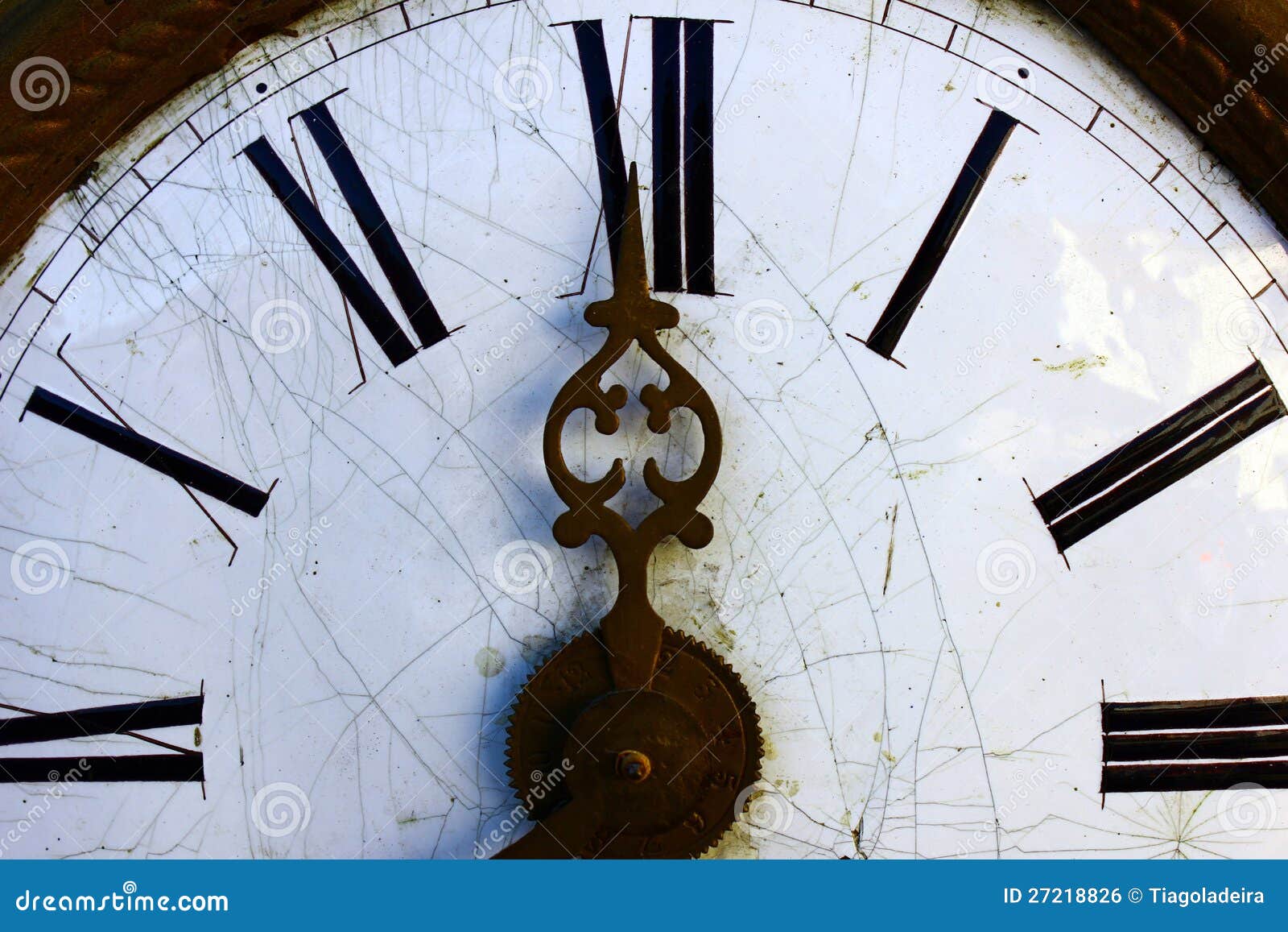 Reloj viejo foto de archivo. Imagen de antigüedad, ocupado - 27218826