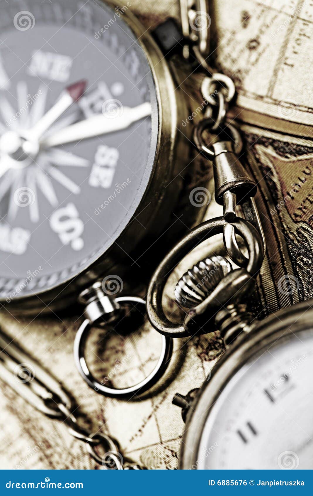 Reloj y compás foto de archivo. Imagen de conceptos, correspondencia ...