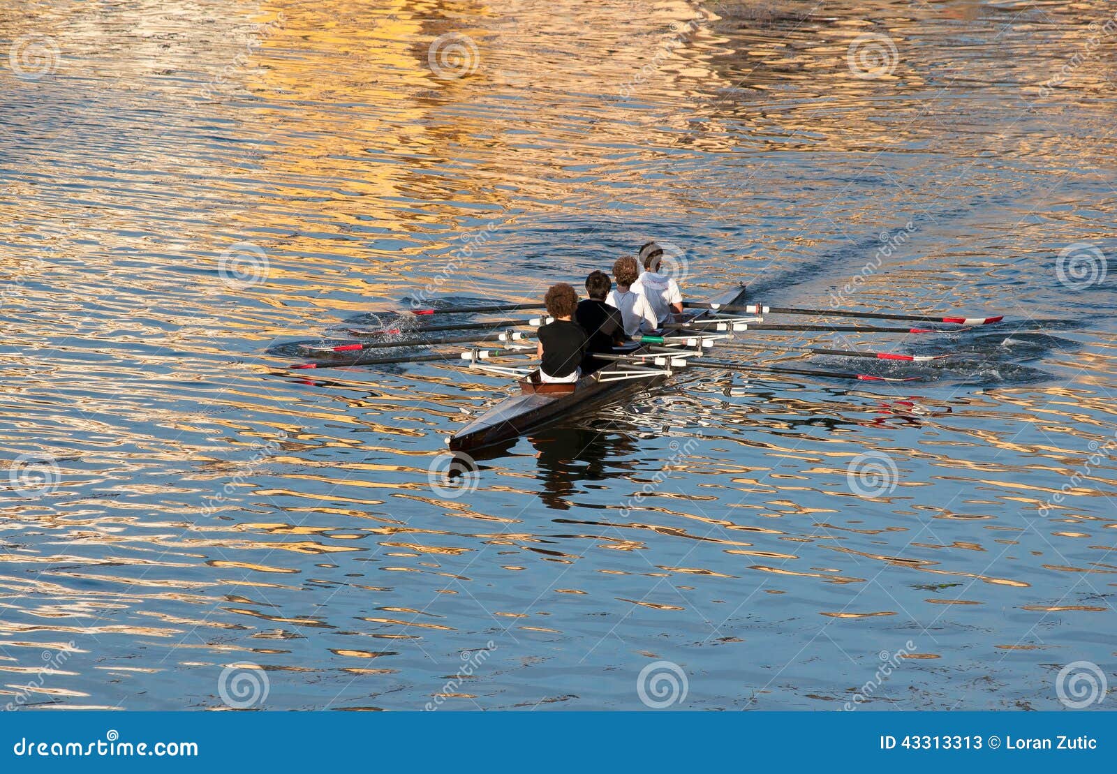 Remar al equipo imagen de archivo. Imagen de clases, barcos - 43313313