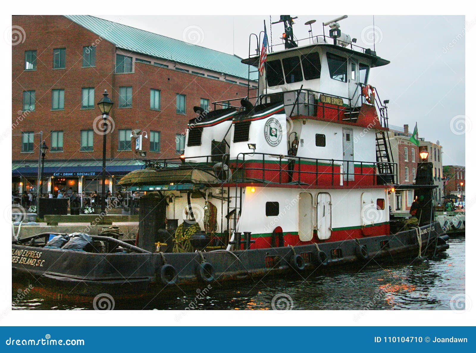 Remolcador En El Puerto De Baltimore Imagen editorial - Imagen de capa ...