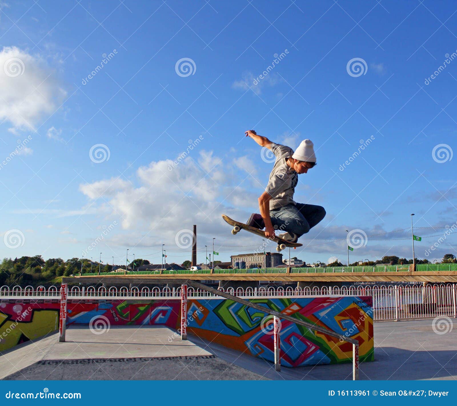 Remplier-Genou D'interne De Patin Photo éditorial - Image du limerick ...