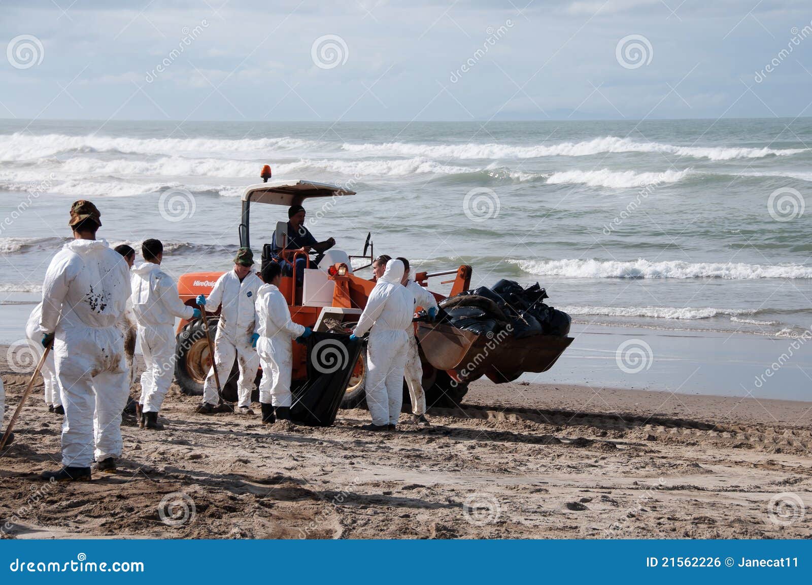 Rena Oil Spill Clean Up Workers Editorial Photo - Image of vessel ...