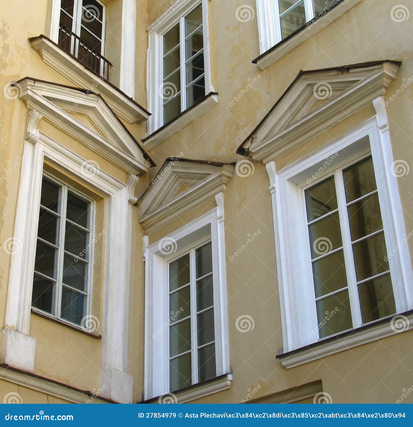 Renaissance windows stock image. Image of edifice, famous - 27854979