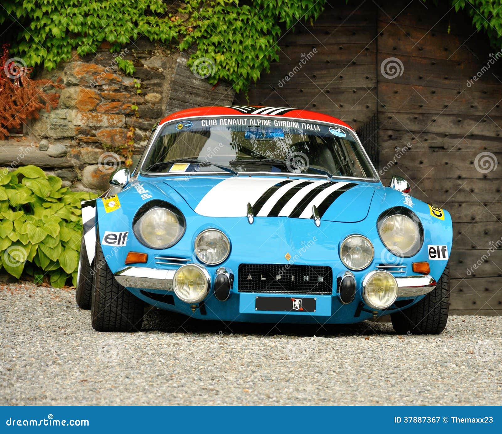 Renault Alpine in Front of the Castle Editorial Photography - Image of ...
