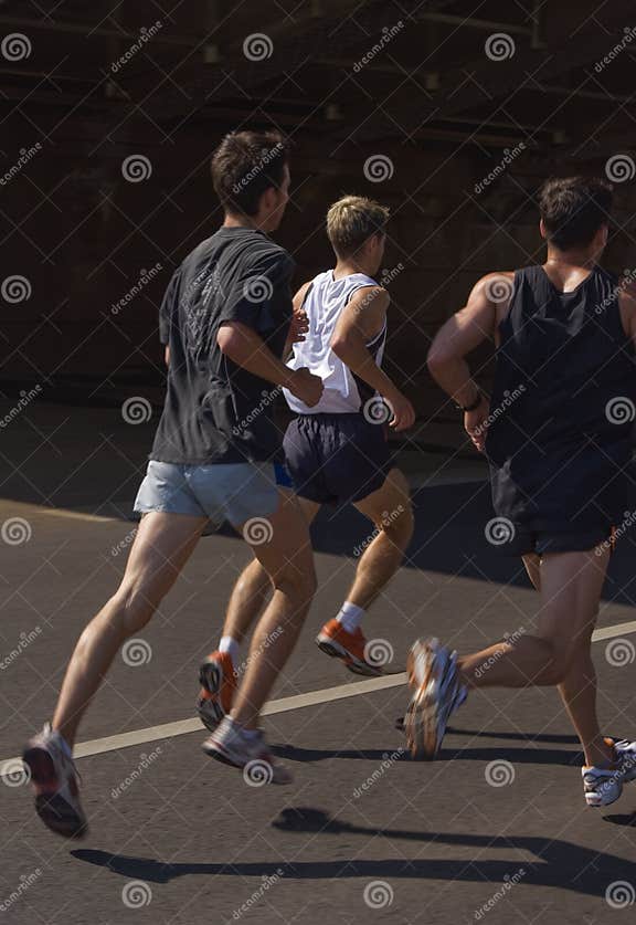 Rennende mensen stock afbeelding. Image of joggen, activiteit - 2586361