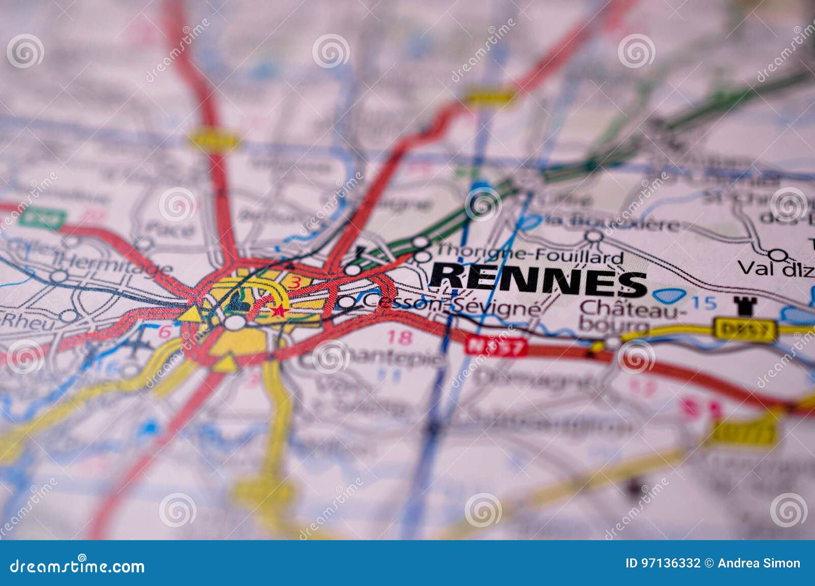 Rennes en mapa foto de archivo. Imagen de satélite, representado - 97136332