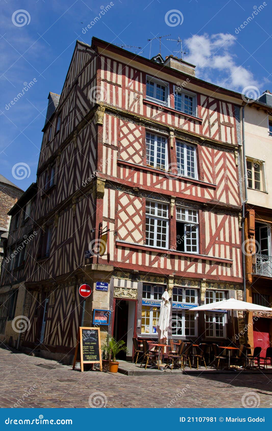 Rennes - old town center editorial photo. Image of bretagne - 21107981