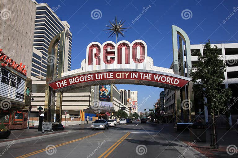 Reno Arch editorial stock photo. Image of classic, daytime - 11558008