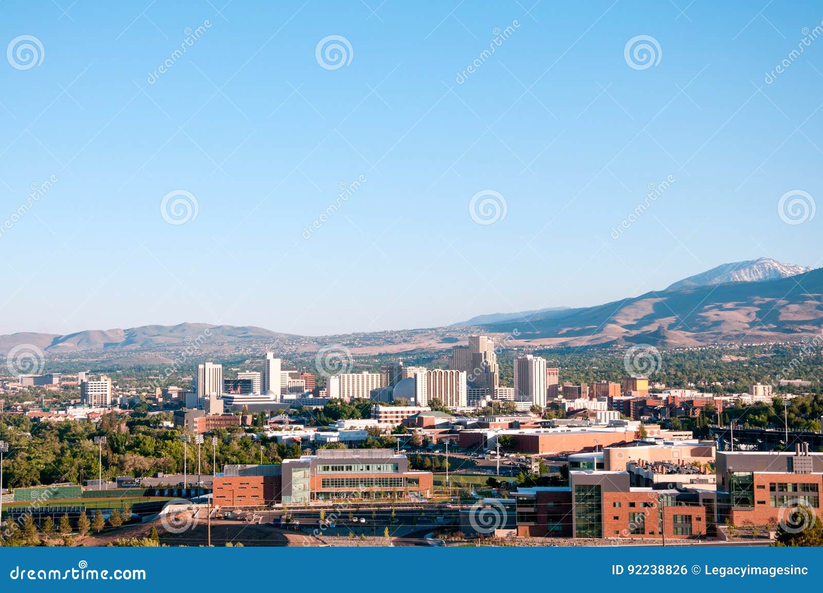 Reno Nevada Downtown Skyline Fotografia Stock - Immagine di città, reno ...