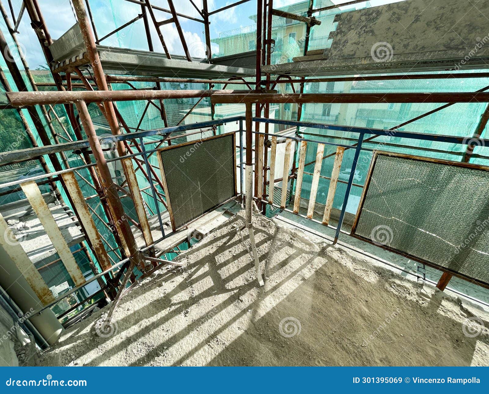 Renovation Work on Building Stock Image - Image of site, build: 301395069
