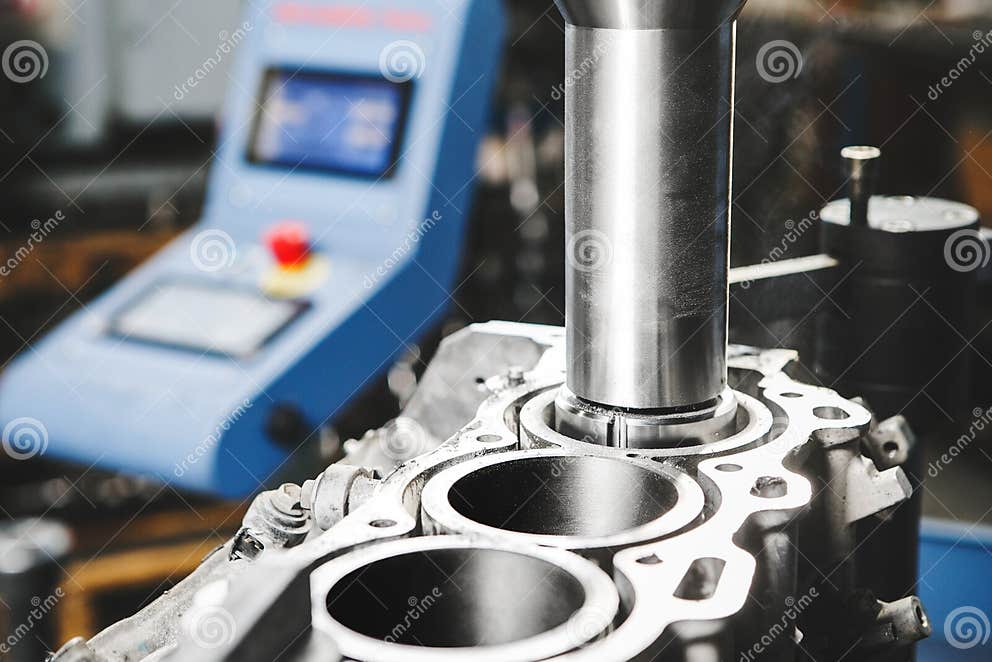 Repair and Elimination of Engine Score. Service Boring Under the Piston ...