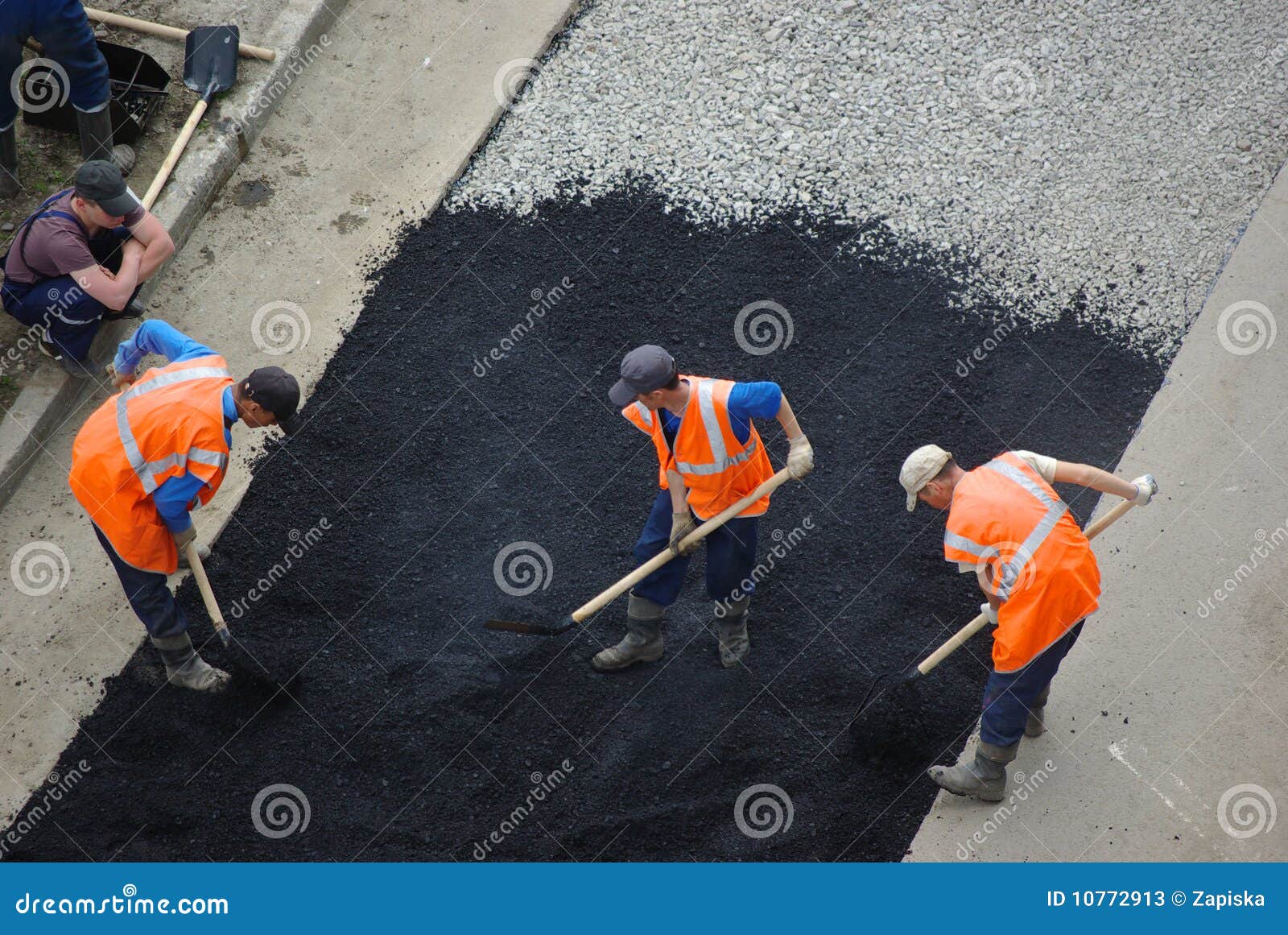 Repair of road covering 2 stock image. Image of traffic - 10772913