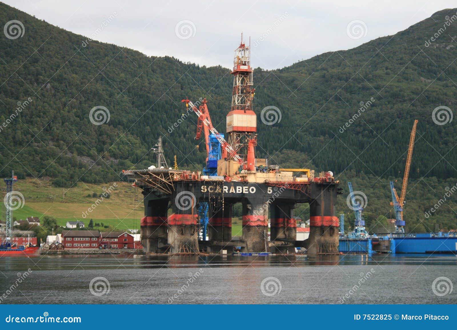Repairing oil platform stock image. Image of europe, drilling - 7522825