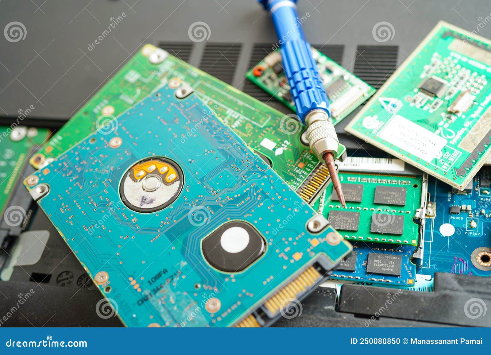Repairing and Upgrade Circuit Mainboard of Notebook, Electronic ...