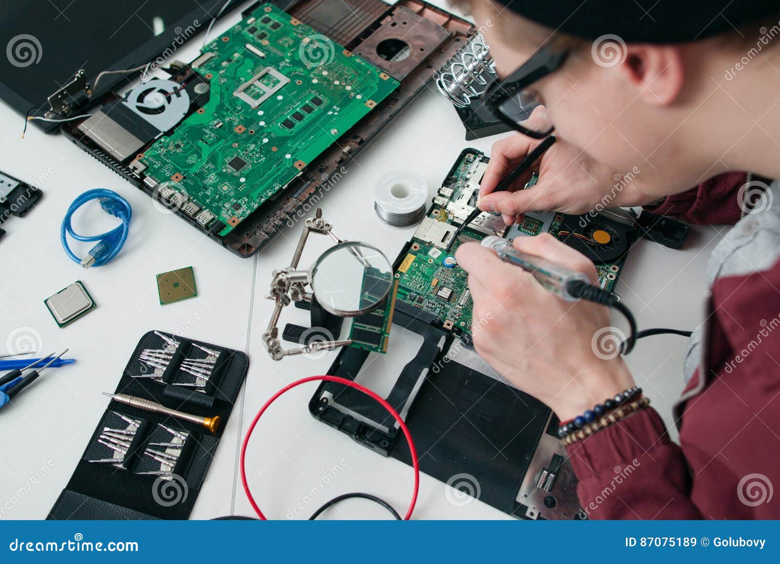 Repairman Soldering Electronic Components on Cpu Stock Image - Image of ...