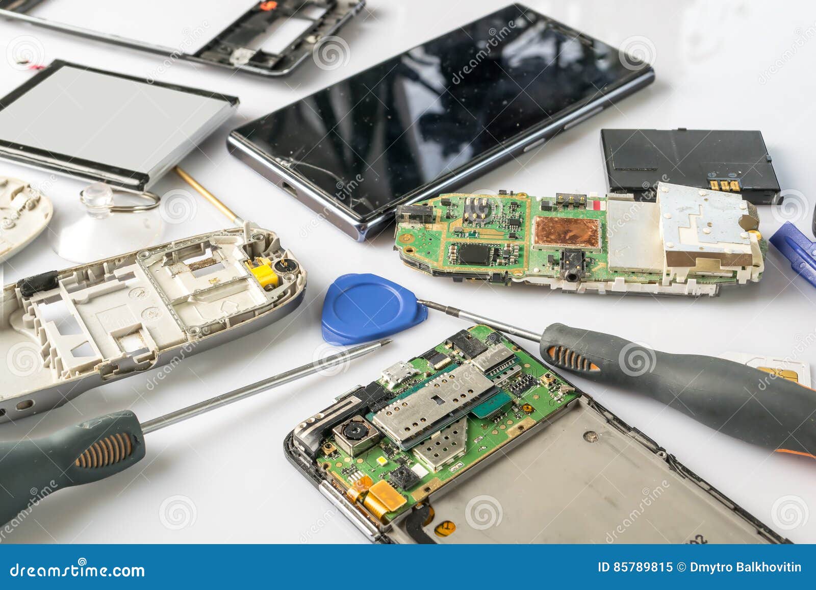 Reparación Del Teléfono Celular Imagen de archivo - Imagen de ...