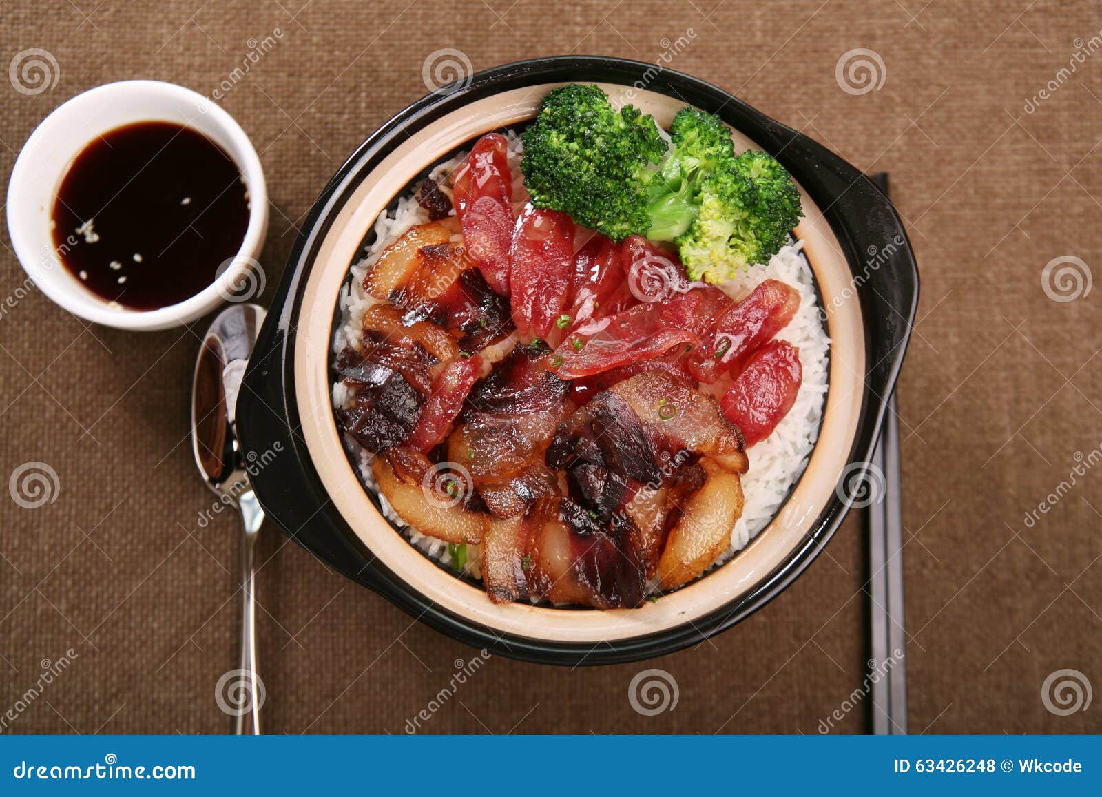 Repas chinois de saucisse photo stock. Image du cuit - 63426248