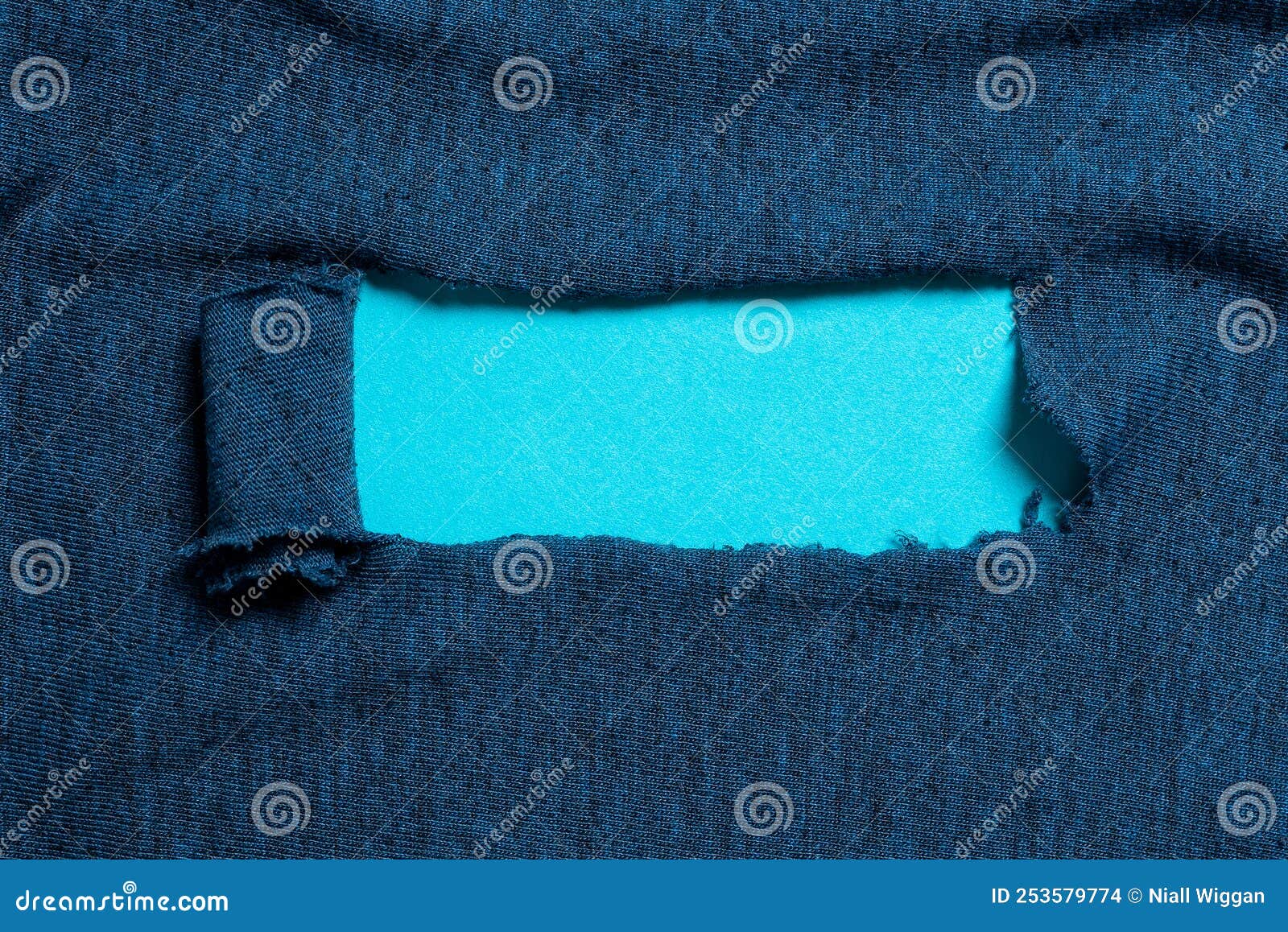 Replacing Old Wallpaper Design, Creating New Wall Pattern Layout ...