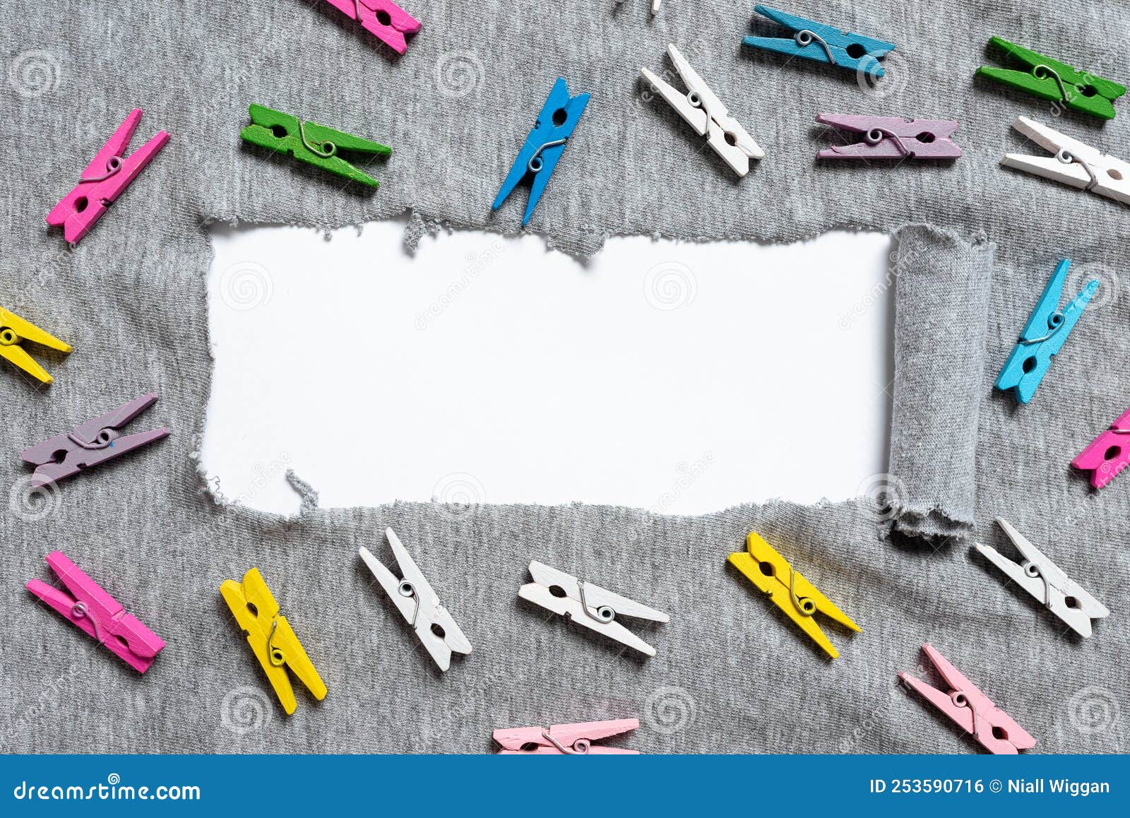 Replacing Old Wallpaper Design, Creating New Wall Pattern Layout ...