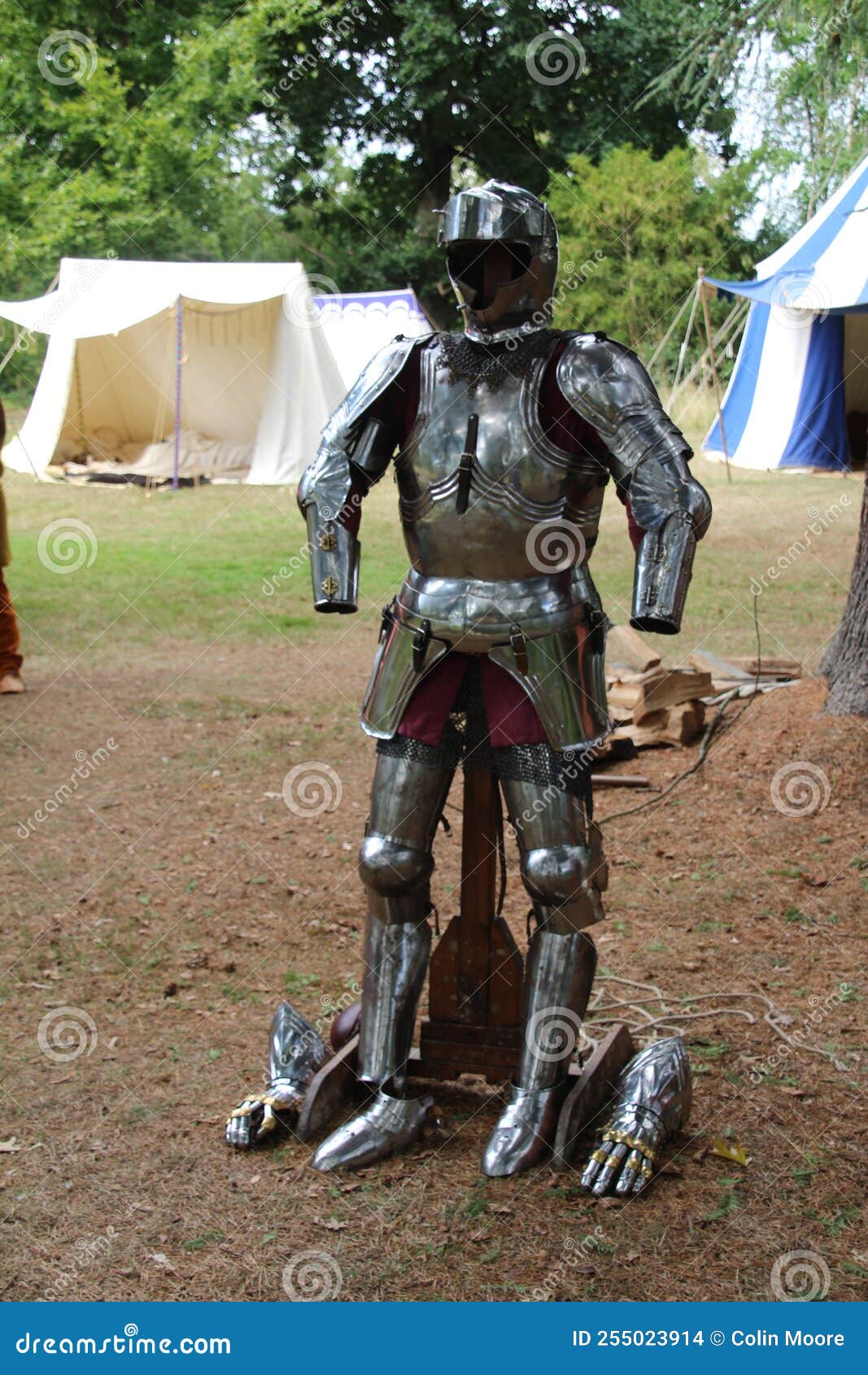 Replica of a Suit of Medieval Armour Stock Photo - Image of medieval ...