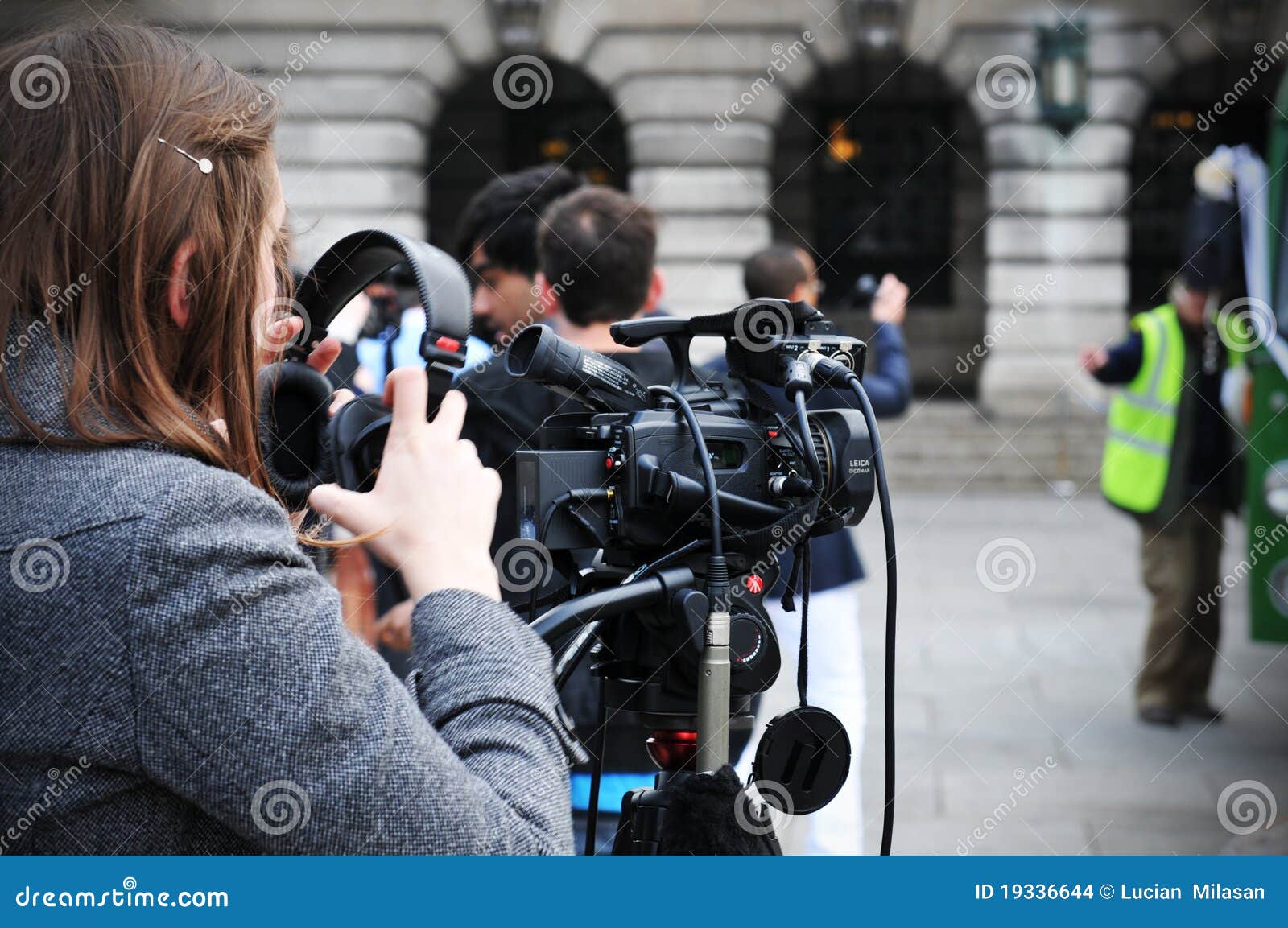 Reporter editorial stock image. Image of hall, broadcaster - 19336644