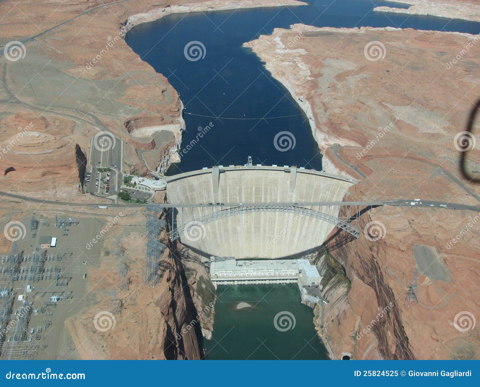 Represa De Hoover E a Ponte Do Rio De Colorado Imagem de Stock - Imagem ...