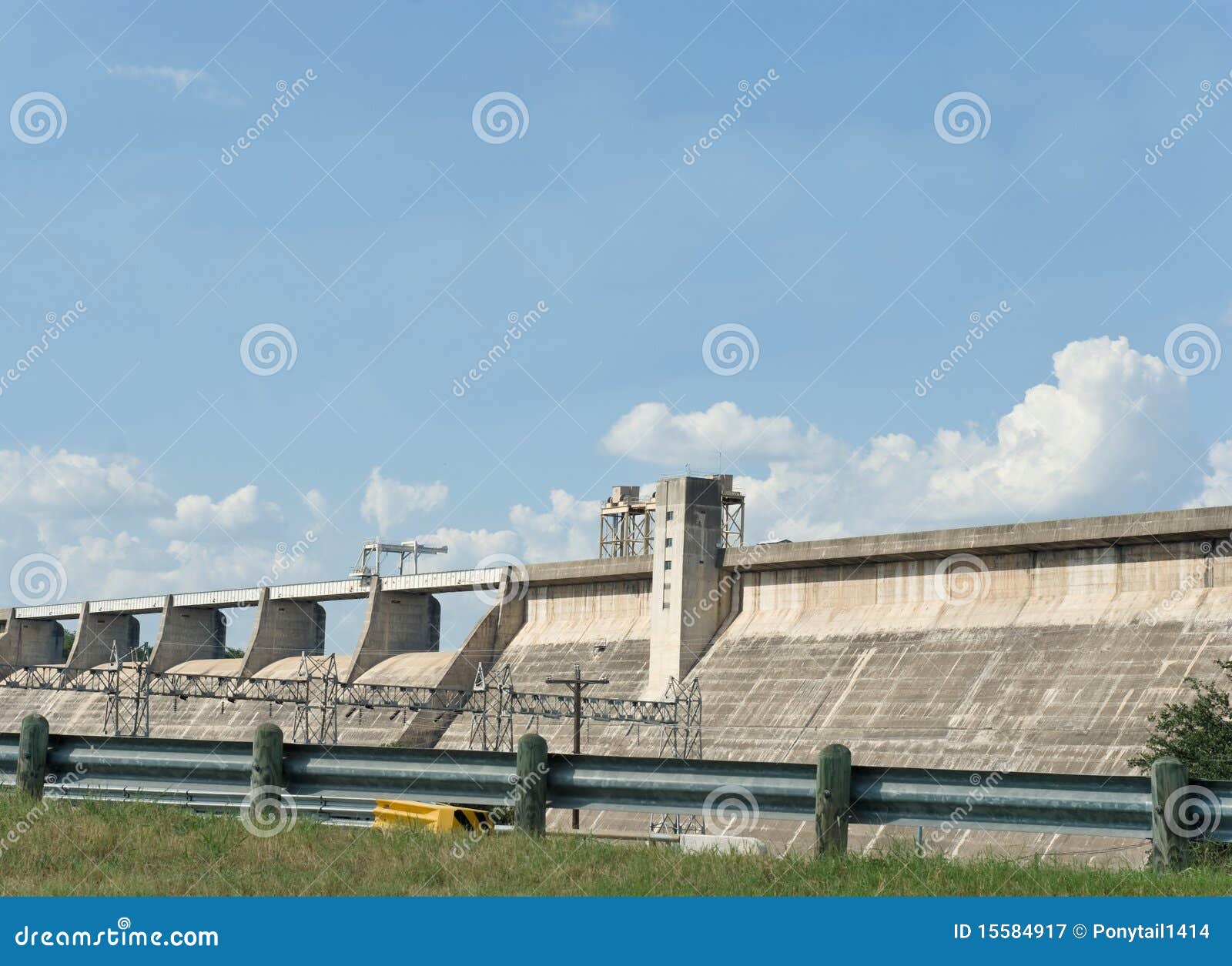 Represa Hydroelectric imagem de stock. Imagem de corredor - 15584917