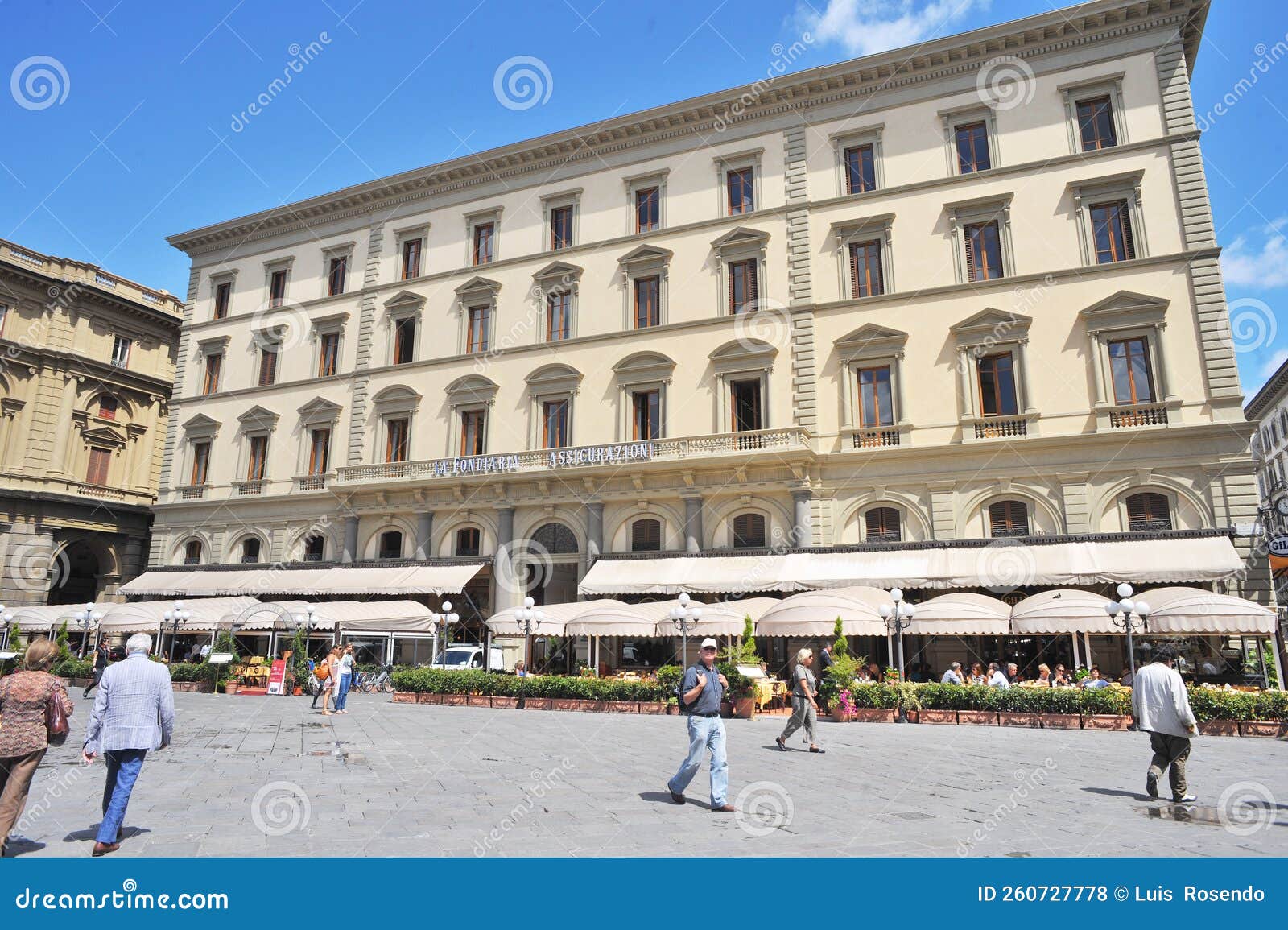 Republic Square in Florence, Italy Editorial Stock Photo - Image of ...