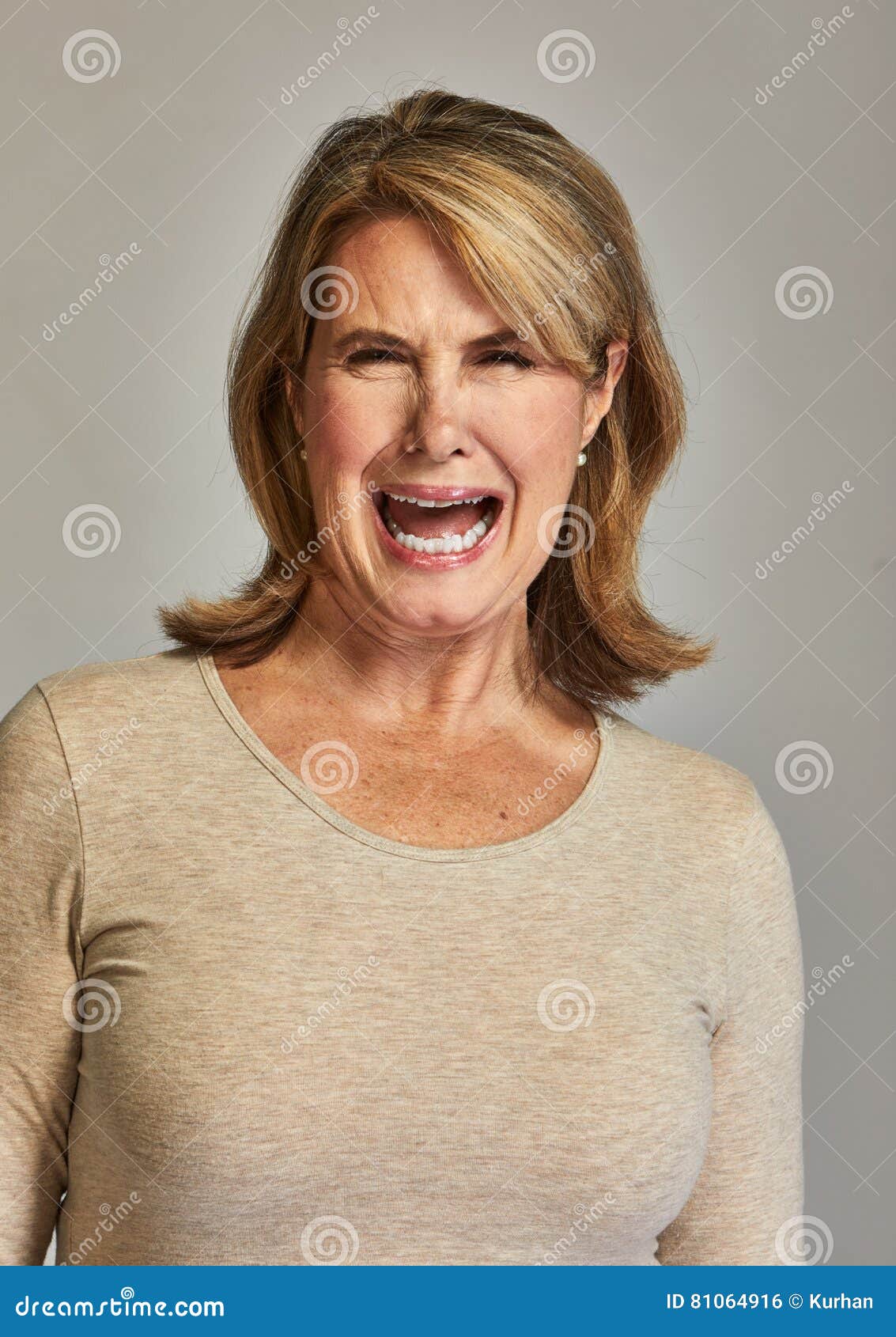 Repugnancia foto de archivo. Imagen de maduro, fondo - 81064916