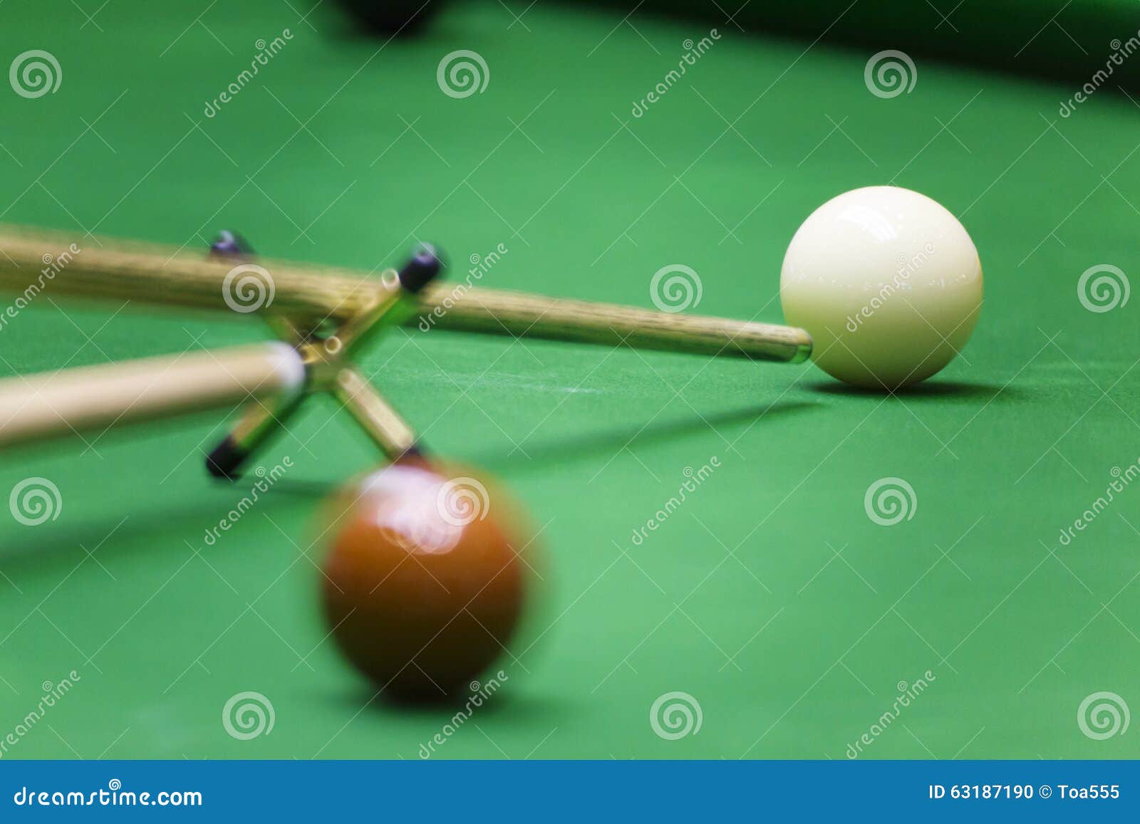 Res stick on snooker game stock photo. Image of circle - 63187190