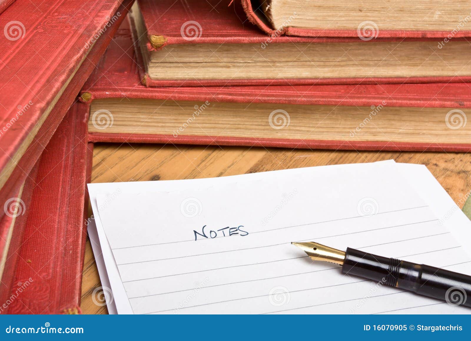 Research note stock image. Image of fountain, fashioned - 16070905