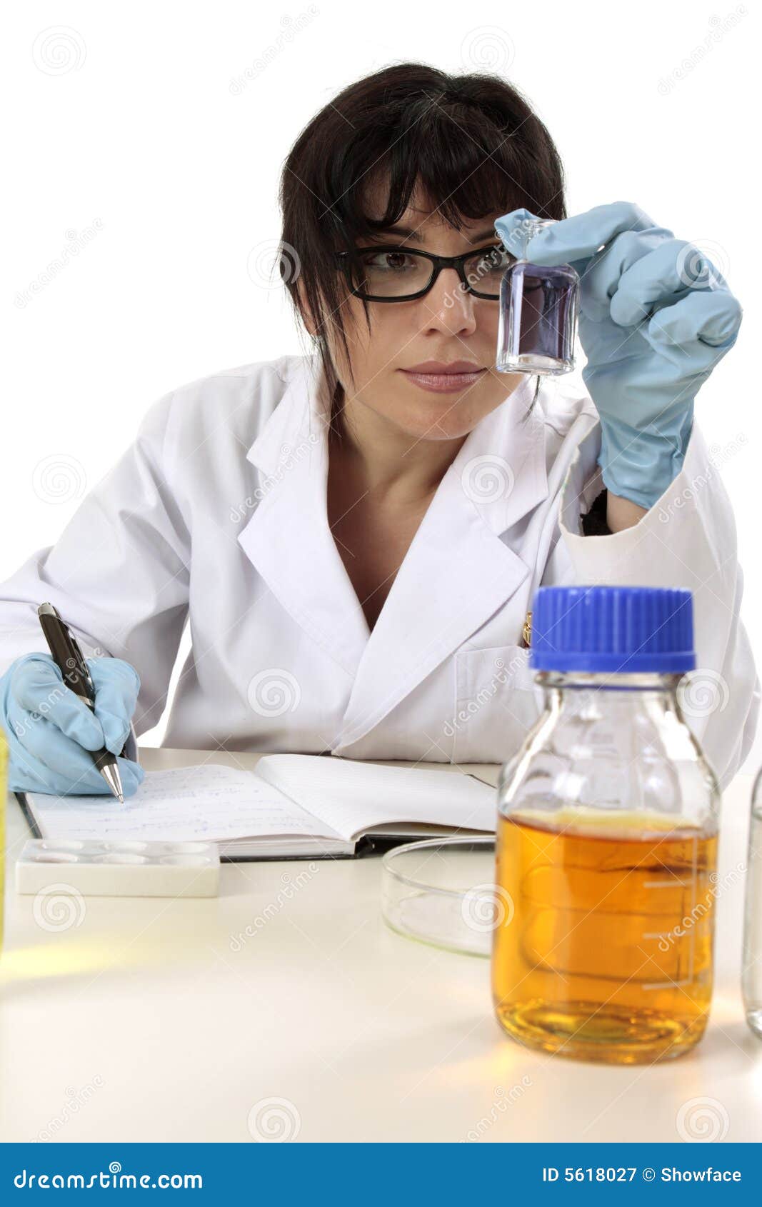 Researcher at work stock image. Image of chemist, cancer - 5618027