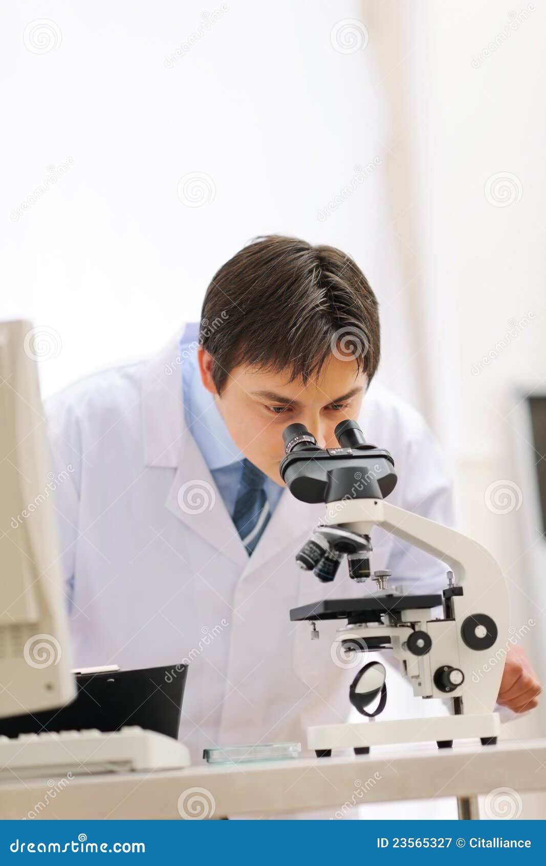 Researcher Working with Microscope in Laboratory Stock Image - Image of ...