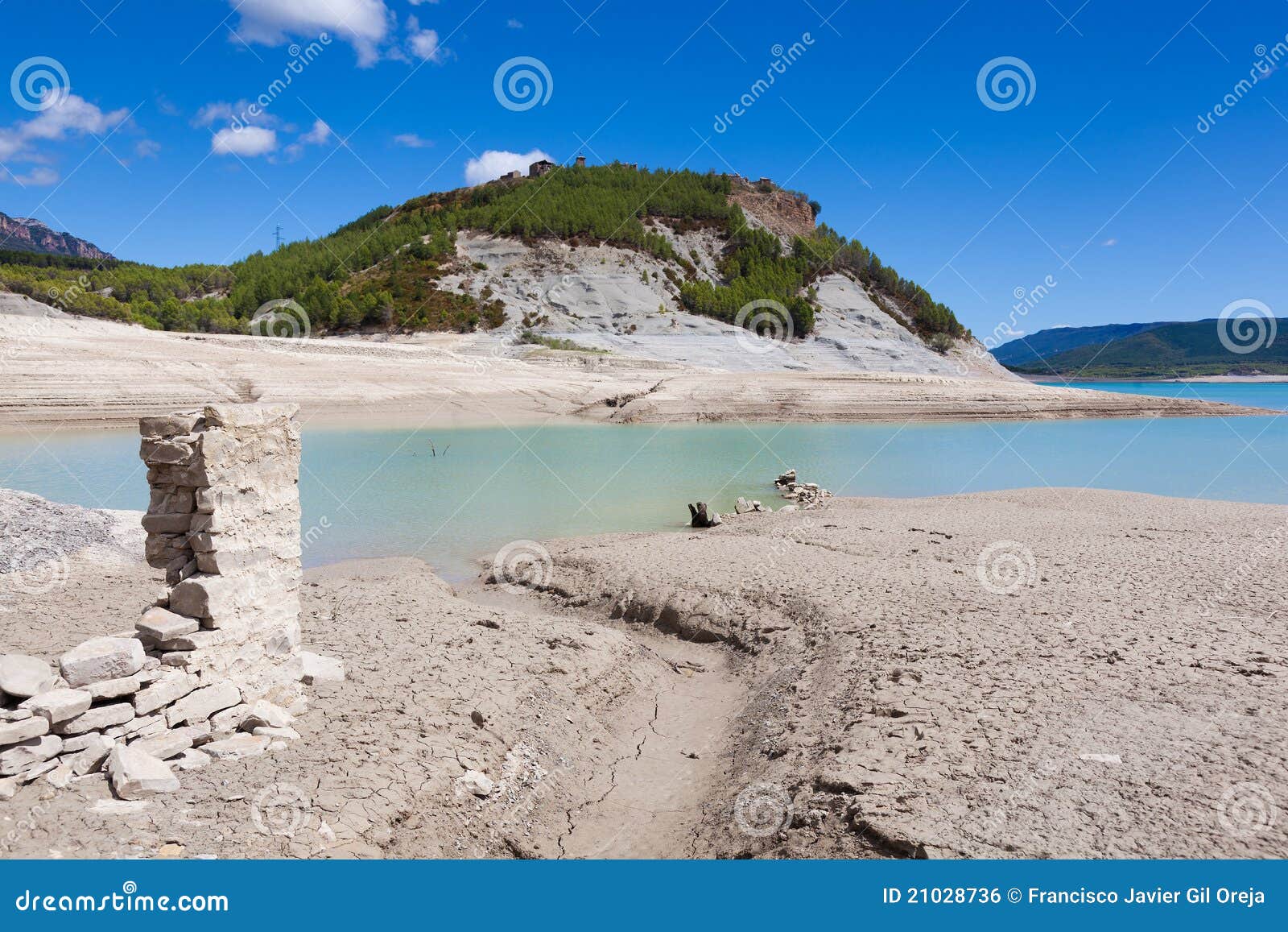 Reservoir of Yesa stock photo. Image of sunny, yesa, reserve - 21028736