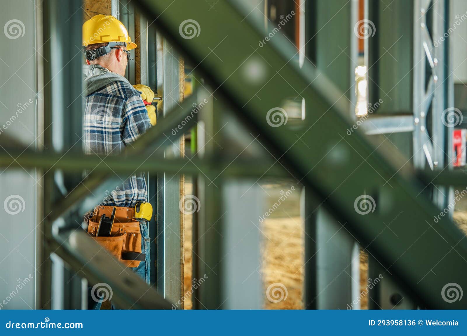 Residential Building Steel Skeleton Frame Construction Stock Photo ...