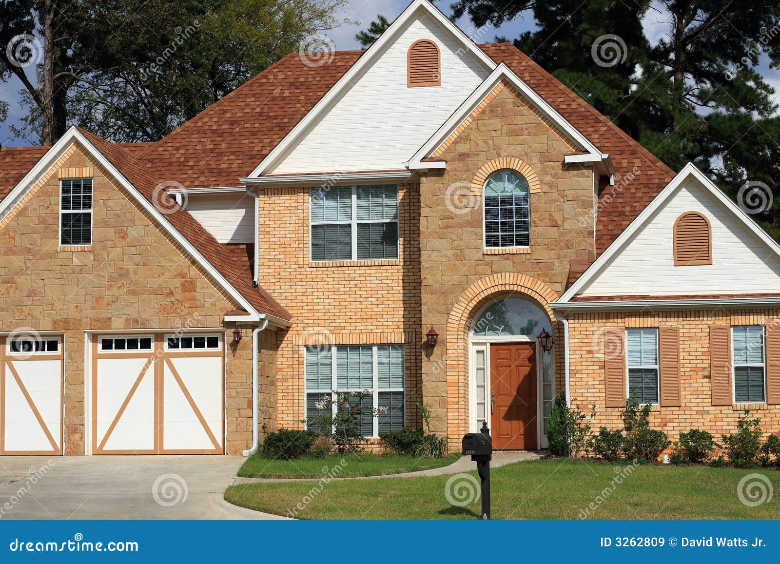 Residential House Royalty Free Stock Images - Image: 3262809