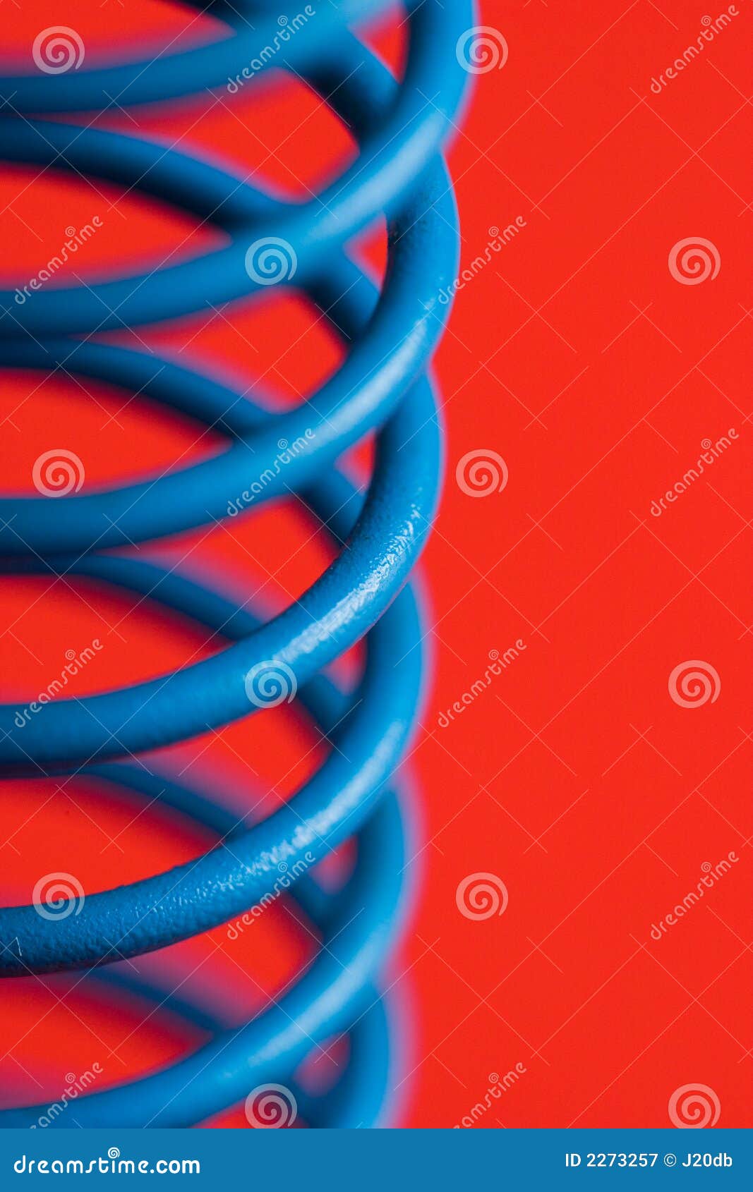 Resorte azul imagen de archivo. Imagen de modelo, fondo - 2273257