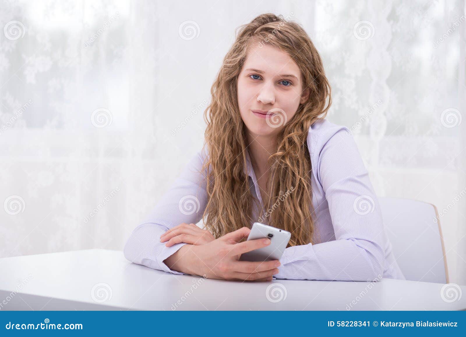 Responsible Teenager with Mobilephone Stock Image - Image of girl, desk ...