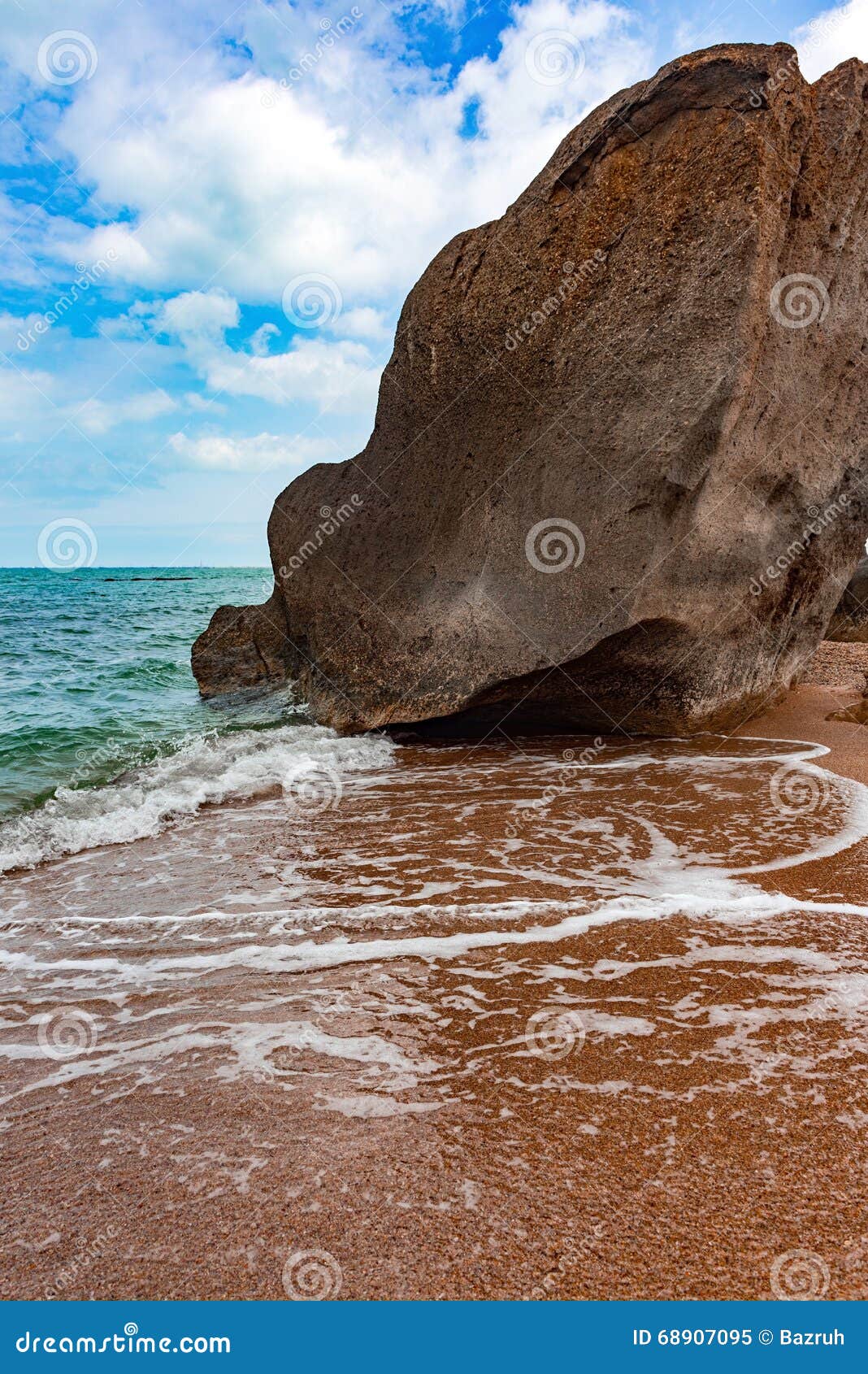 Ressac sur la mer image stock. Image du île, nature, détente - 68907095