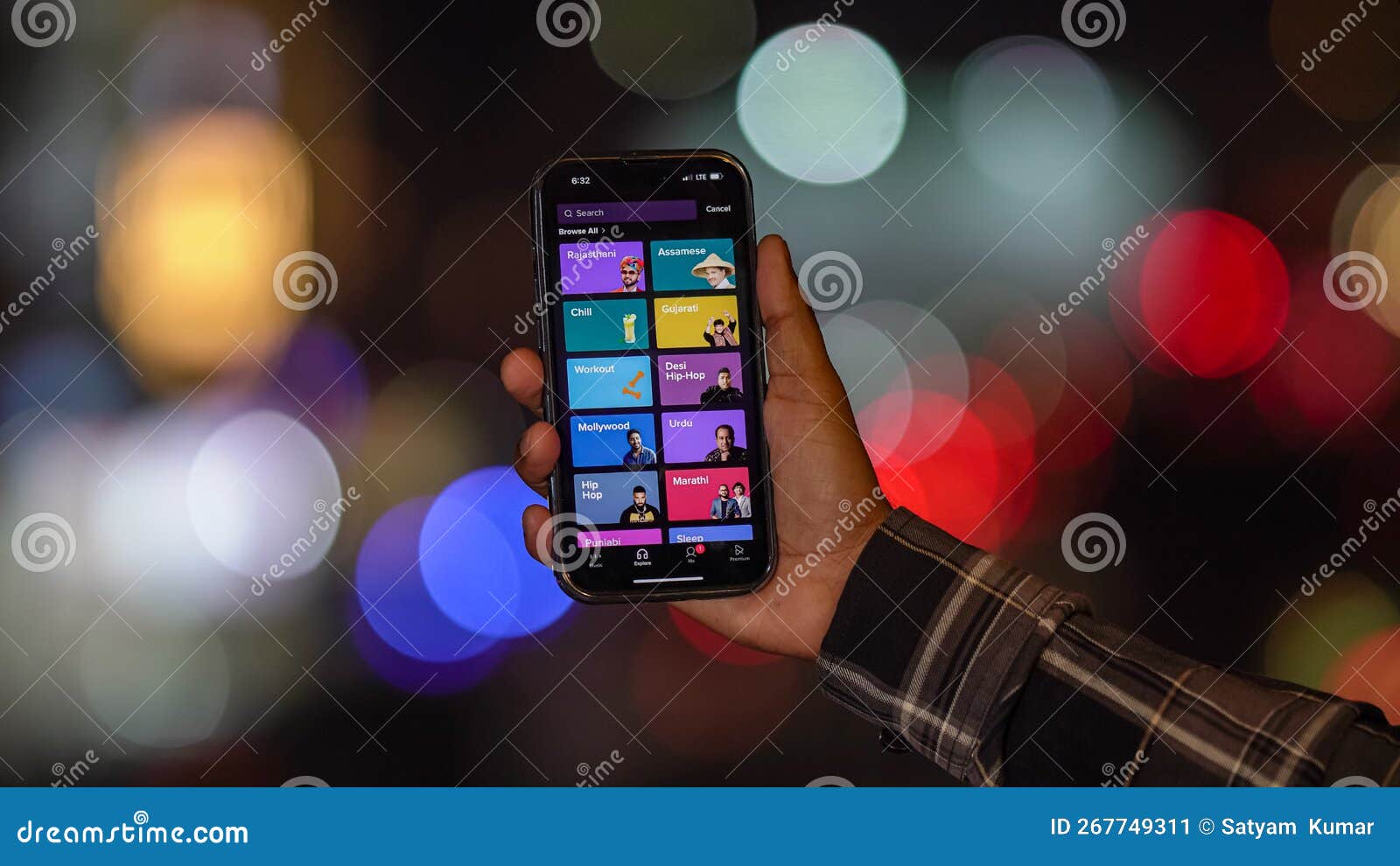 Resso Music App Populer in India Editorial Photo - Image of close ...