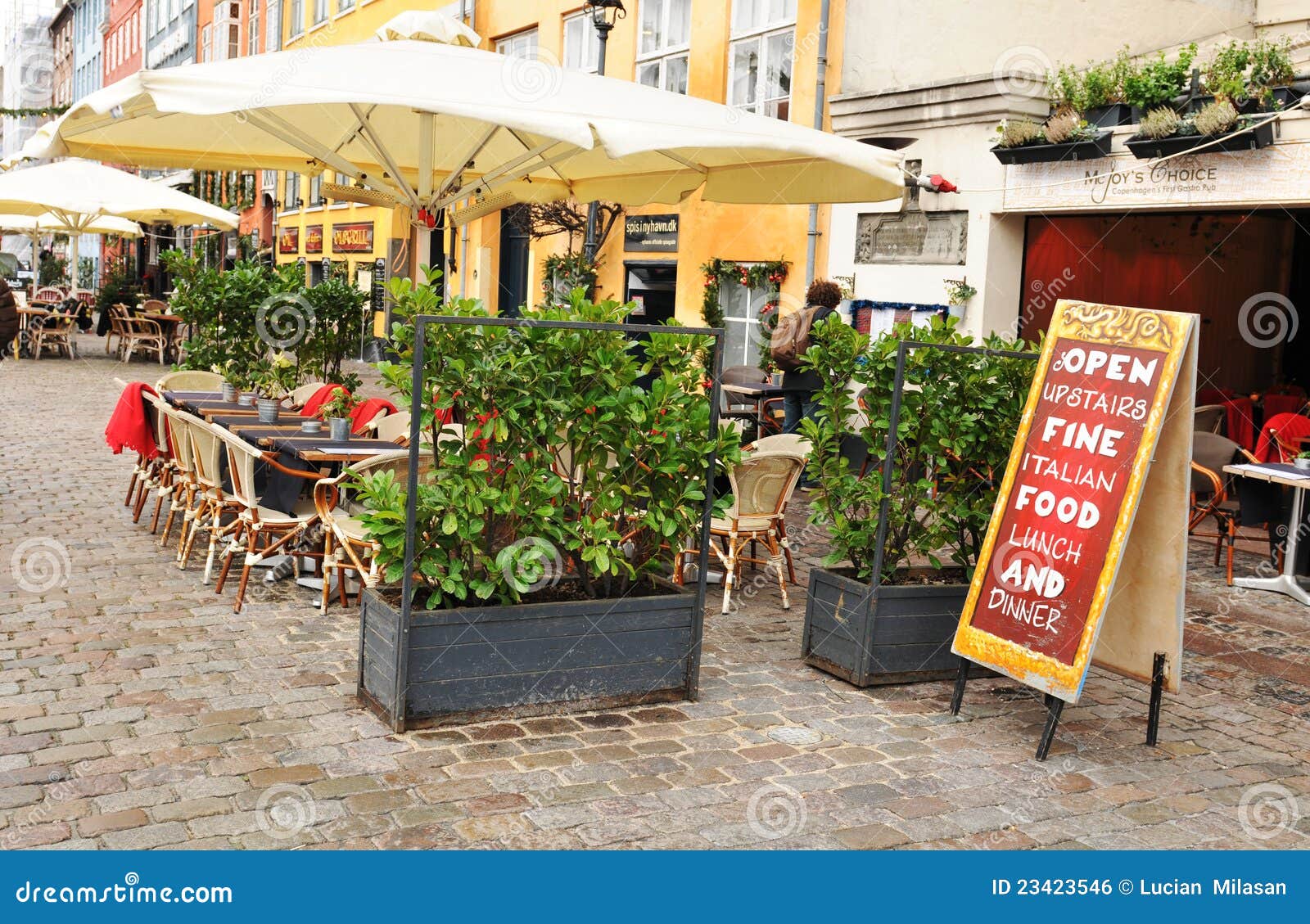 Restaurant editorial photo. Image of local, terrace, pavement - 23423546