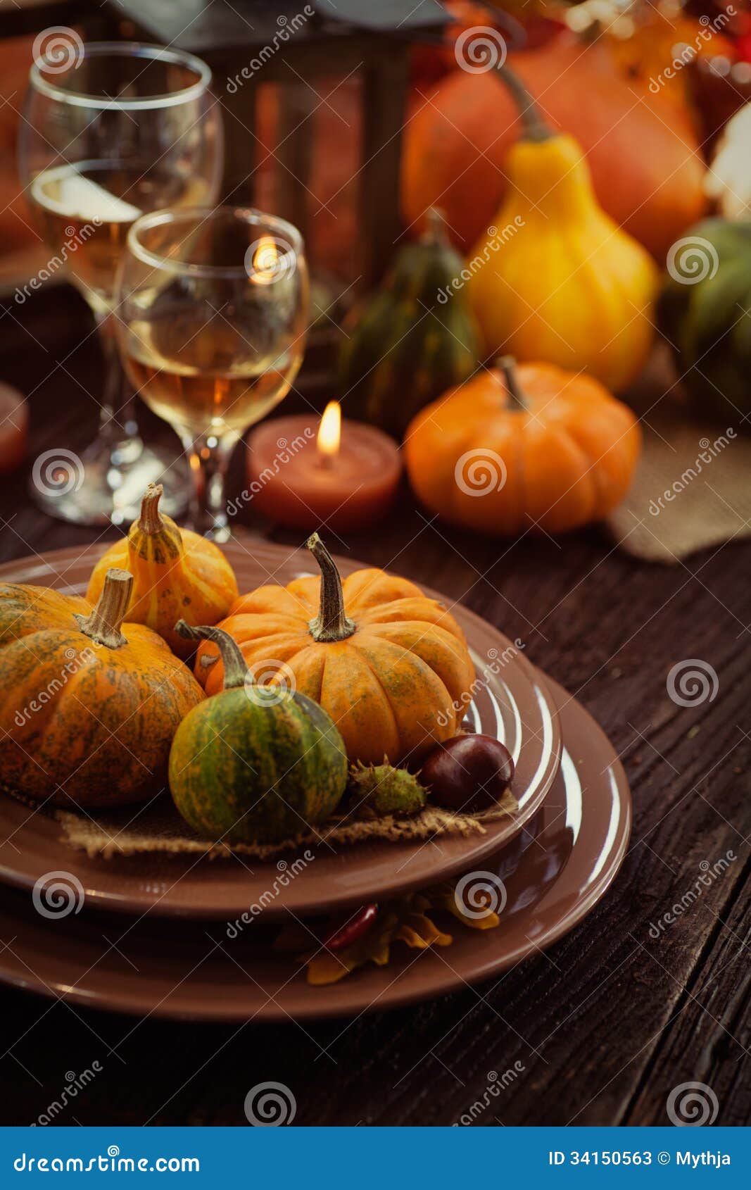 Restaurant Autumn Place Setting Stock Image - Image of festive, autumn ...