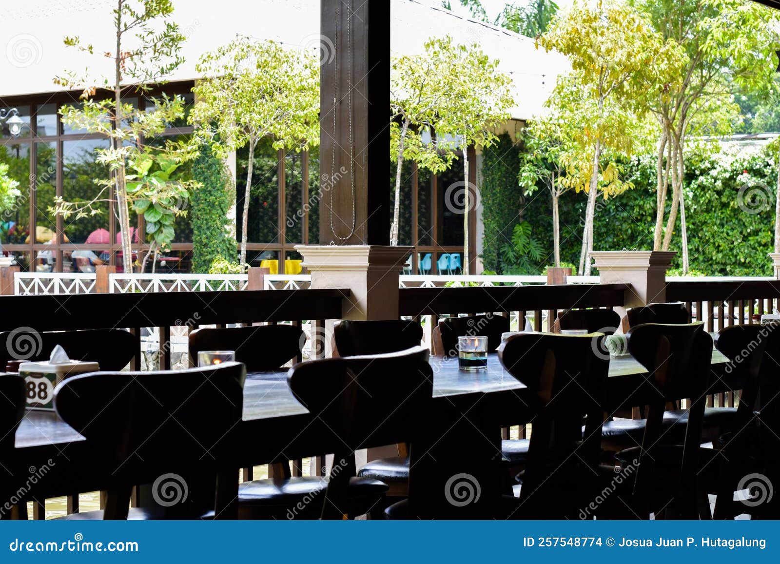 Restaurant Chairs and Tables with High Quality and Aesthetic Stock ...