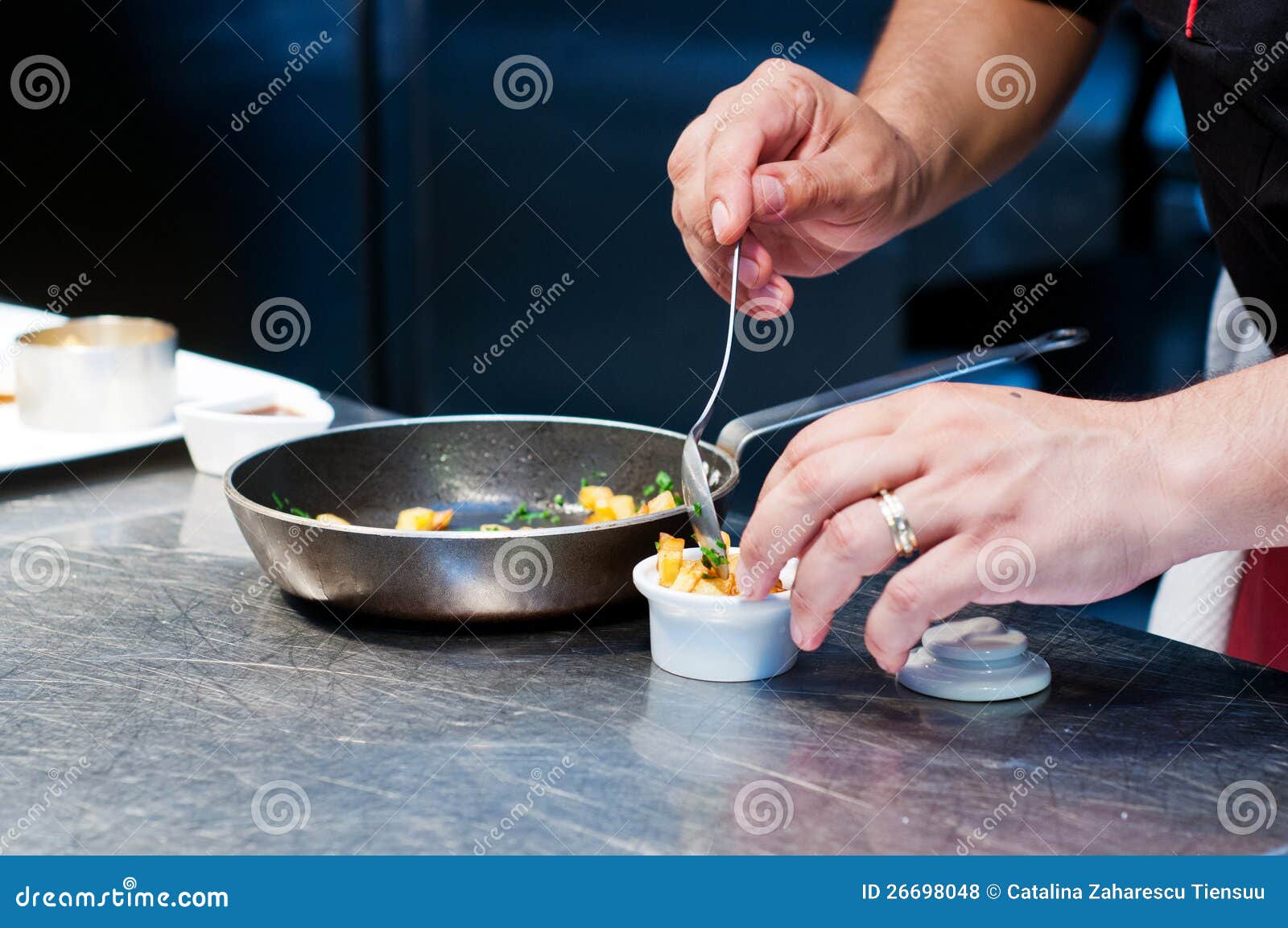 Restaurant Chef Preparing Lunch Stock Photo - Image of ceramic, dish ...